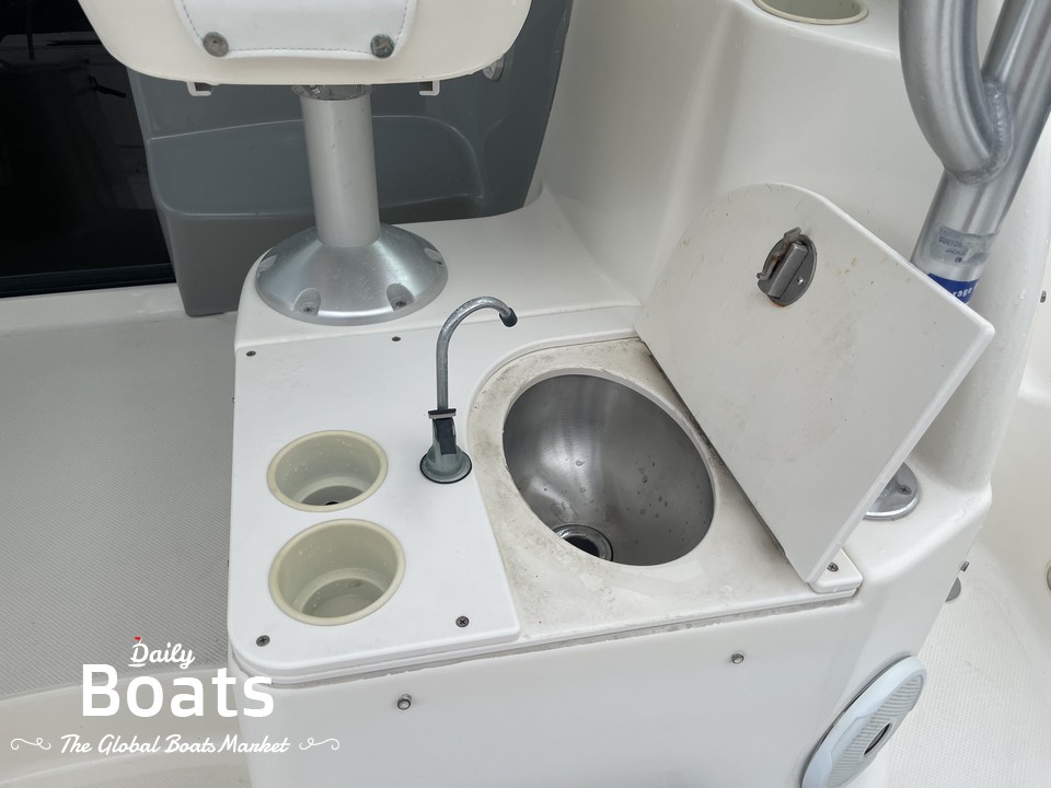 2004 Trophy 2902 Pro Walkaround for sale. View price, photos and Buy ...