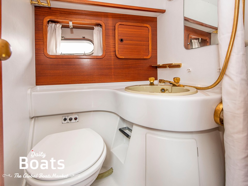 1989 Broom Ocean 40 Flybridge for sale. View price, photos and Buy 1989 ...