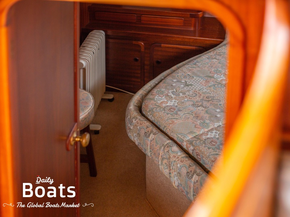 1989 Broom Ocean 40 Flybridge till salu. Visa pris, bilder och Köpa ...