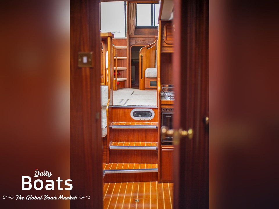 1989 Broom Ocean 40 Flybridge for sale. View price, photos and Buy 1989 ...