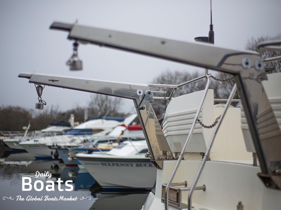 1989 Broom Ocean 40 Flybridge for sale. View price, photos and Buy 1989 ...