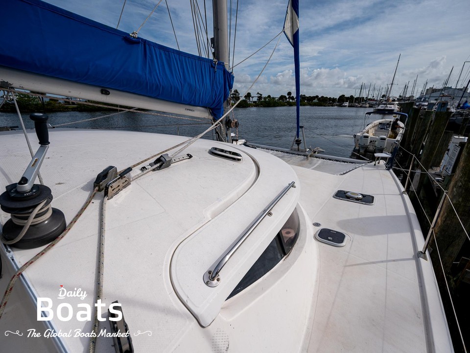 1996 Fountaine Pajot Athena 38 for sale. View price, photos and Buy ...