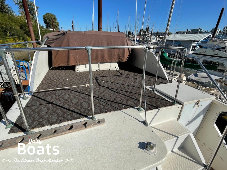 1976 Uniflite 36 Aft Cabin for sale. View price, photos and Buy 1976 ...