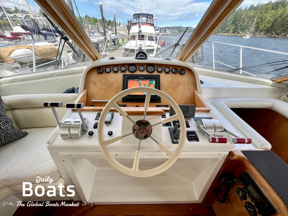2002 Navigator 4800 Pilothouse for sale. View price, photos and Buy ...