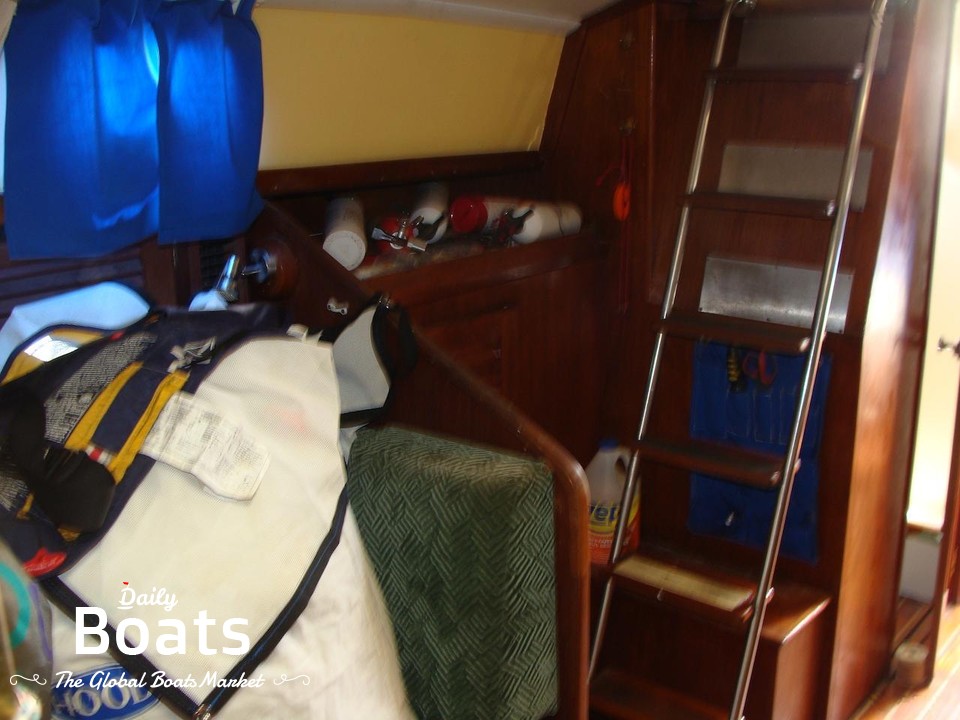 1981 Pearson 424 for sale. View price, photos and Buy 1981 Pearson 424 ...