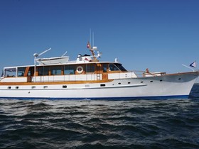 Pilothouse boats Trumpy for sale - Daily Boats