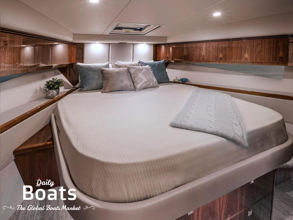 2020 Riviera 4800 Sport Yacht for sale. View price, photos and Buy 2020 ...