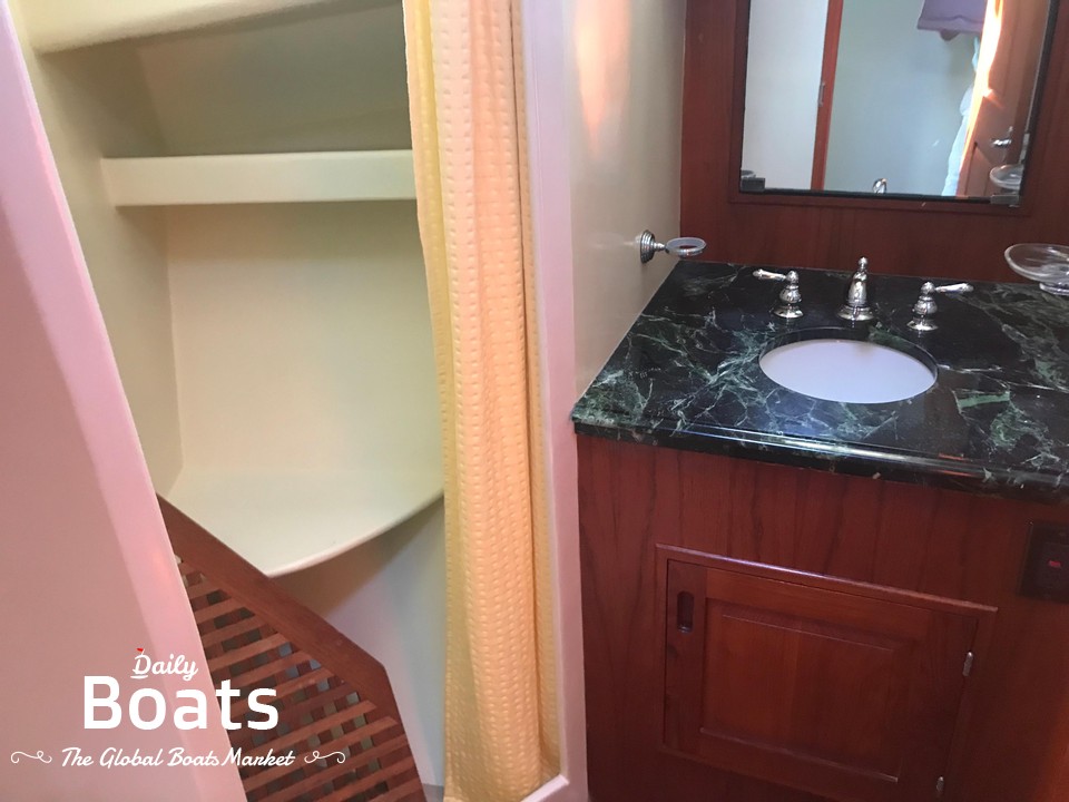 1992 Duffy 48 Sedan for sale. View price, photos and Buy 1992 Duffy 48 ...