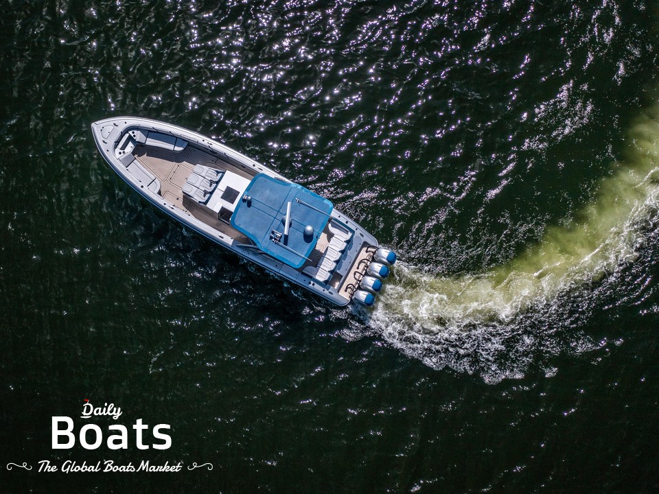 2017 Midnight Express 43' Solstice for sale. View price, photos and Buy ...