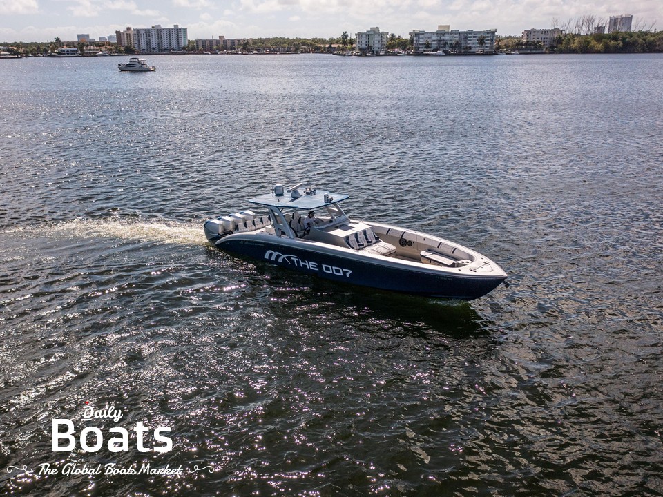 2017 Midnight Express 43' Solstice for sale. View price, photos and Buy ...