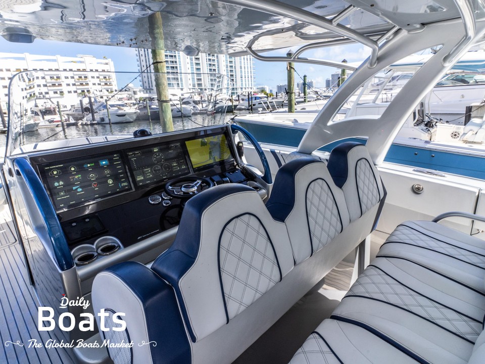 2017 Midnight Express 43' Solstice for sale. View price, photos and Buy ...