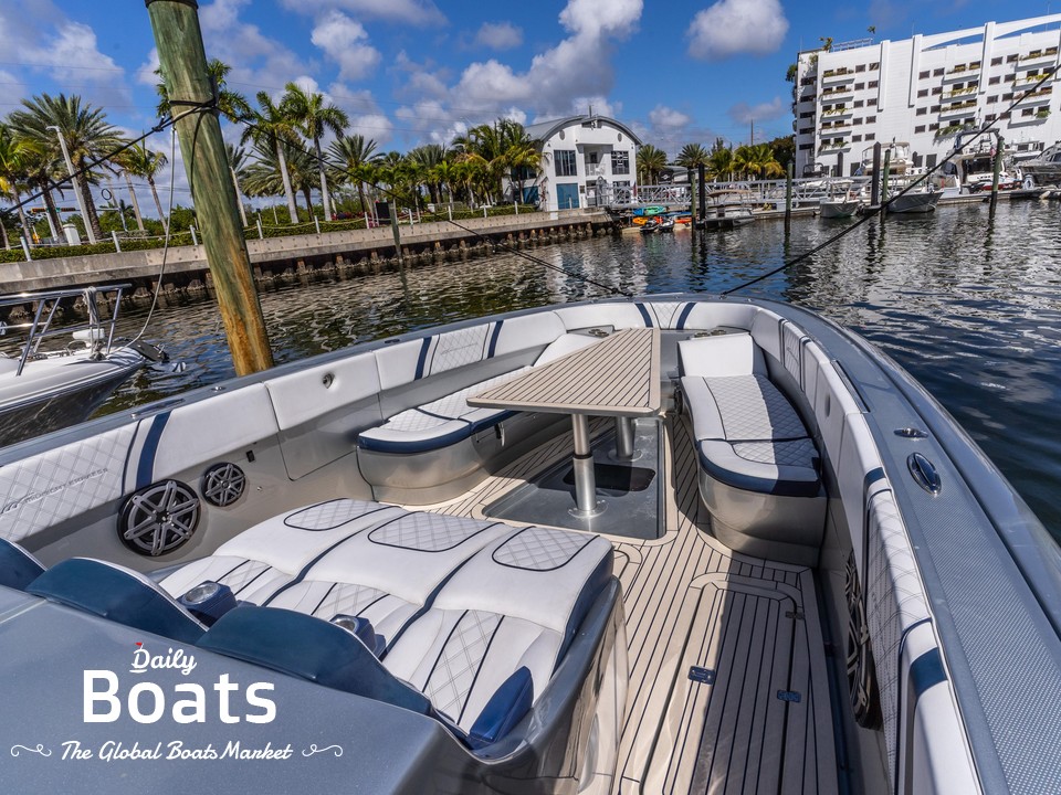 2017 Midnight Express 43' Solstice for sale. View price, photos and Buy ...