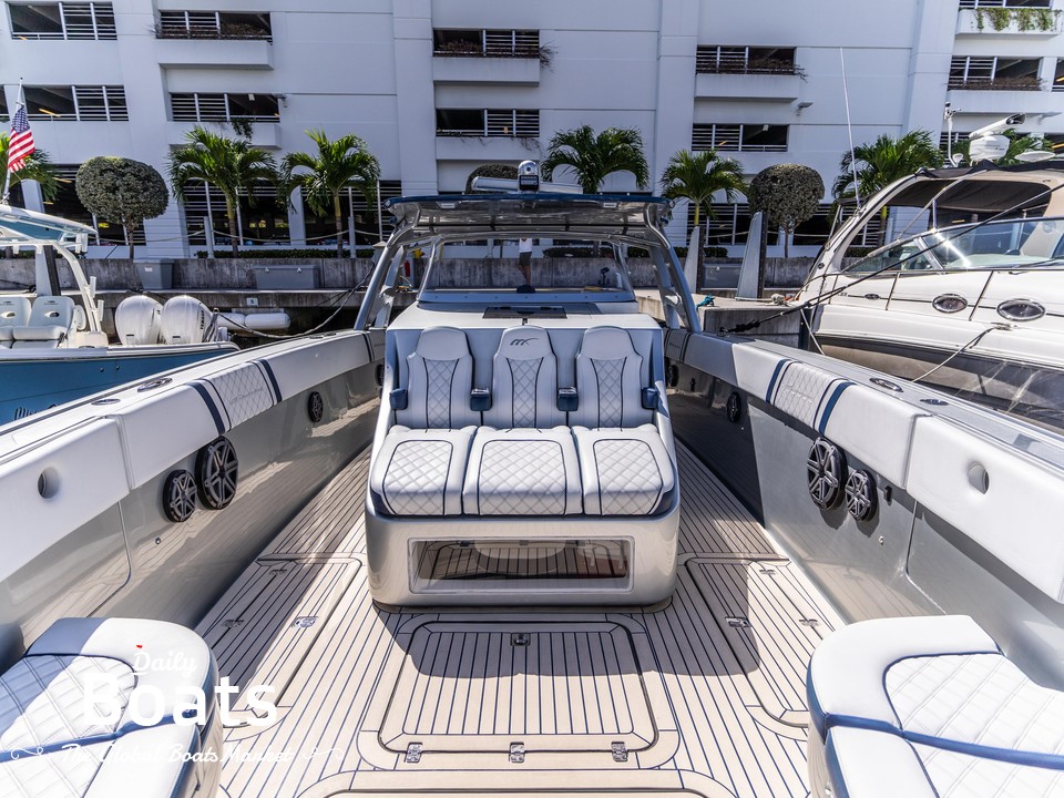 2017 Midnight Express 43' Solstice for sale. View price, photos and Buy ...