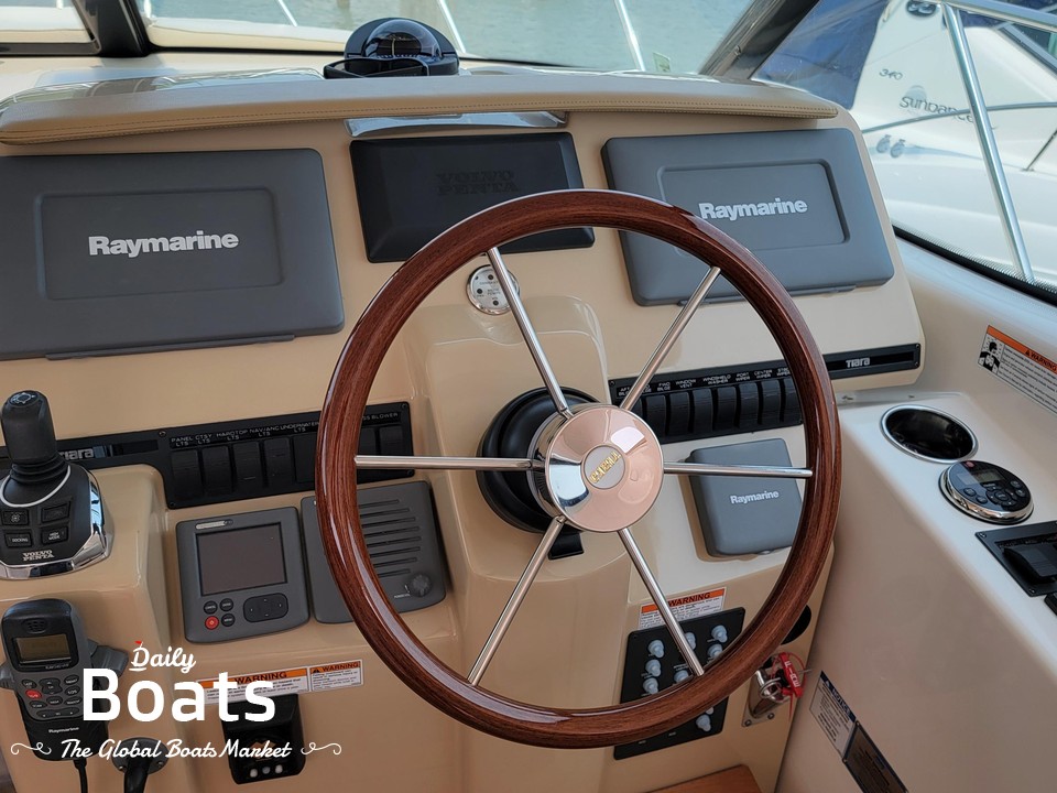 2012 Tiara Yachts 3500 Sovran for sale. View price, photos and Buy 2012 ...