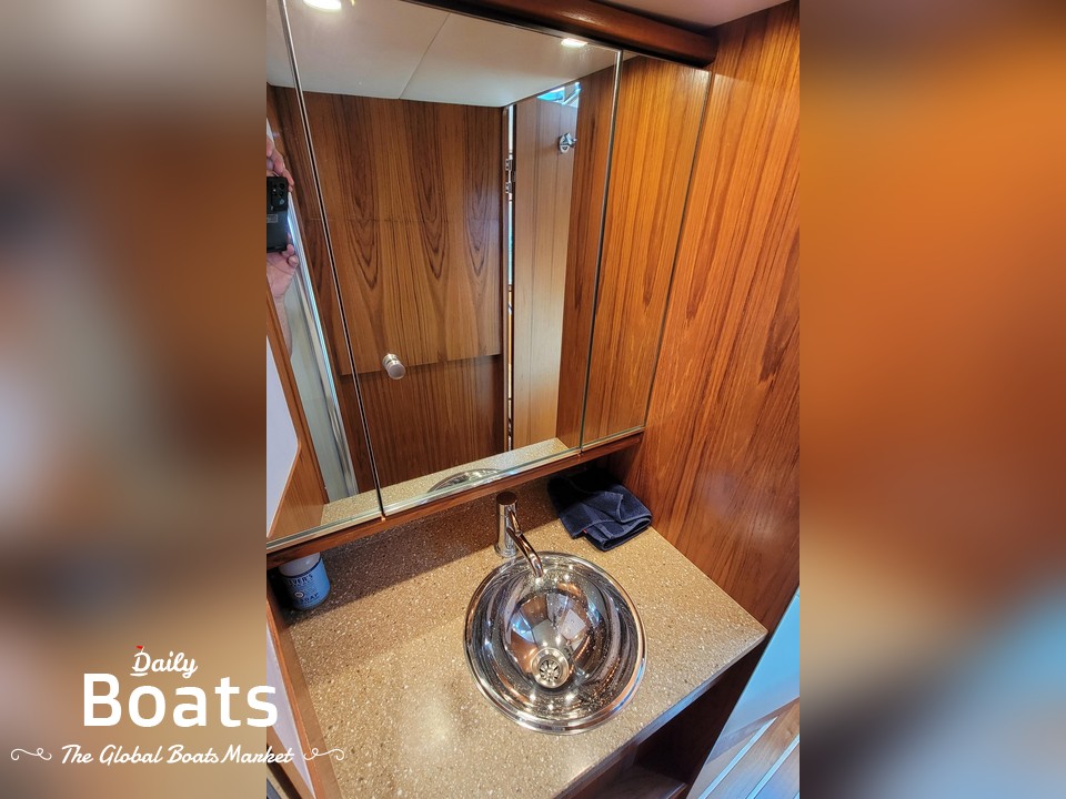 Tiara Yachts 3500 Sovran for sale. View price, photos and Buy Tiara ...