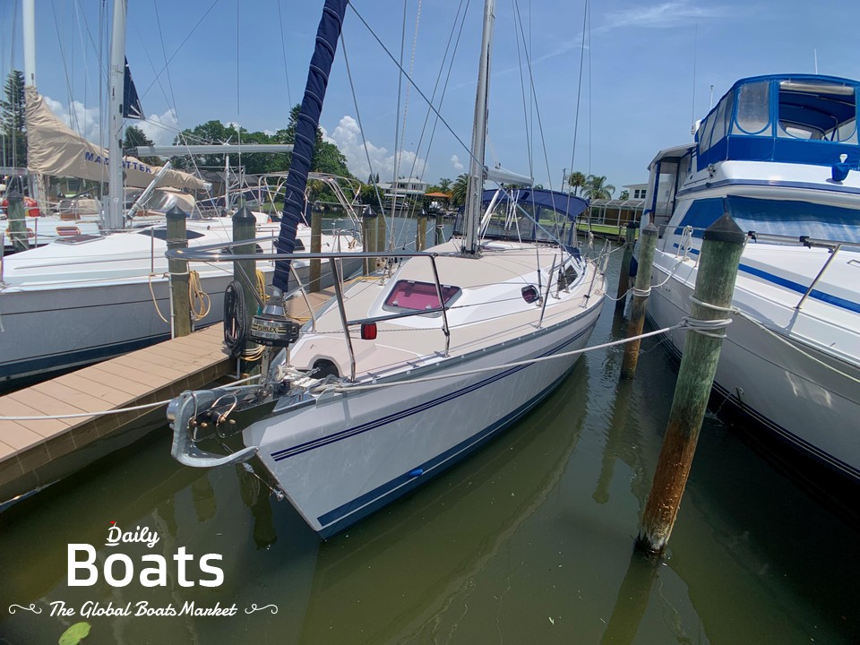 2011 Catalina 355 for sale. View price, photos and Buy 2011 Catalina ...