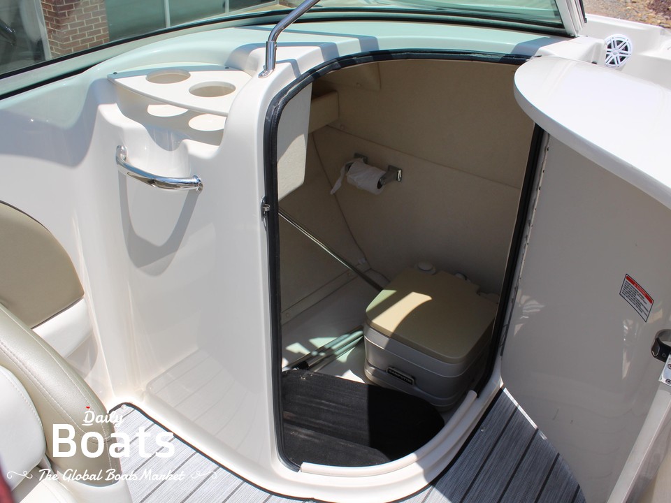 2006 Sea Ray 220 Sundeck for sale. View price, photos and Buy 2006 Sea ...