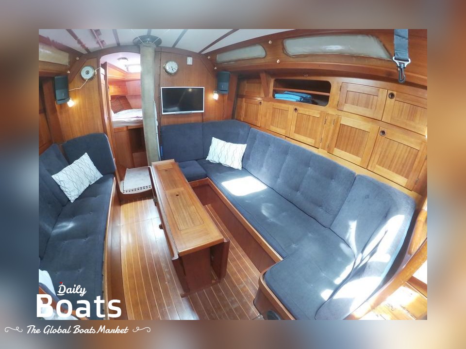 1986 Aphrodite 40 for sale. View price, photos and Buy 1986 Aphrodite ...