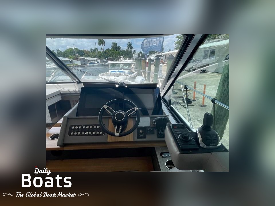 Tiara Yachts C49 for sale. View price, photos and Buy Tiara Yachts C49 ...