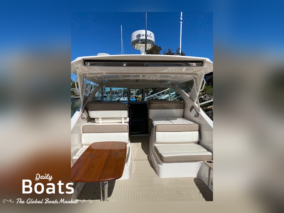 2017 Tiara Yachts 31 Coronet for sale. View price, photos and Buy 2017 ...