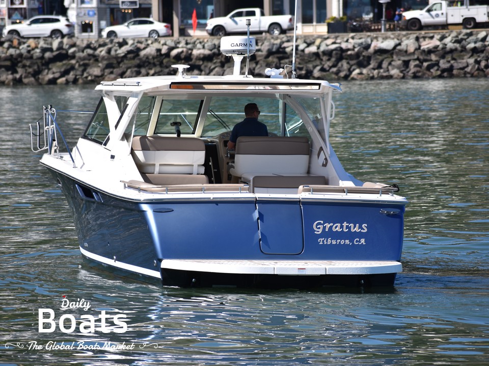 2017 Tiara Yachts 31 Coronet for sale. View price, photos and Buy 2017 ...