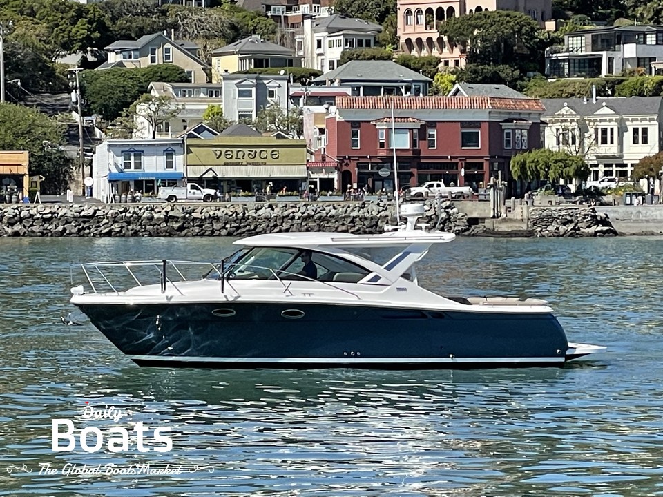 2017 Tiara Yachts 31 Coronet for sale. View price, photos and Buy 2017 ...