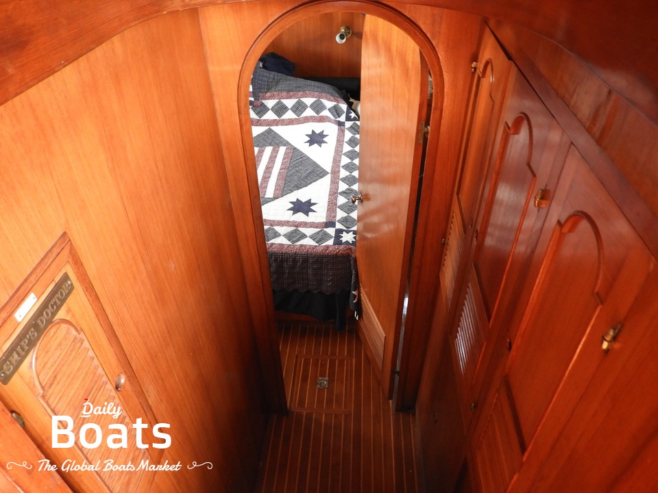 1982 Bell Boy Power Commander Trawler for sale. View price, photos and ...