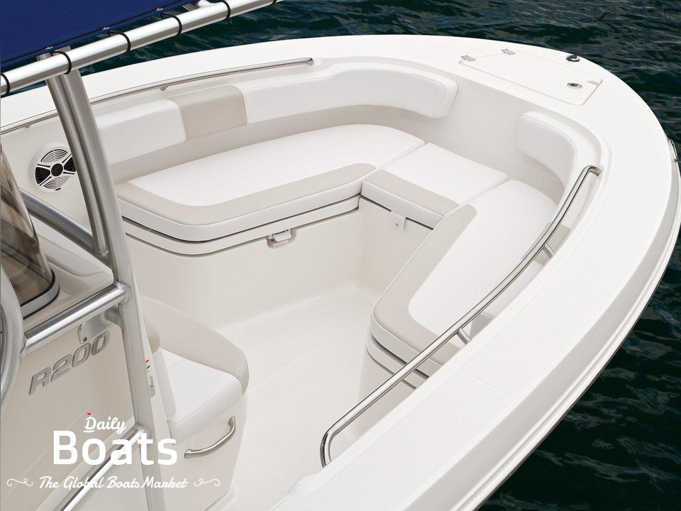 2019 Robalo R200 Center Console for sale. View price, photos and Buy ...