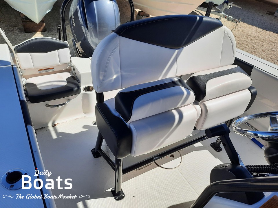 2019 Robalo R200 Center Console for sale. View price, photos and Buy ...