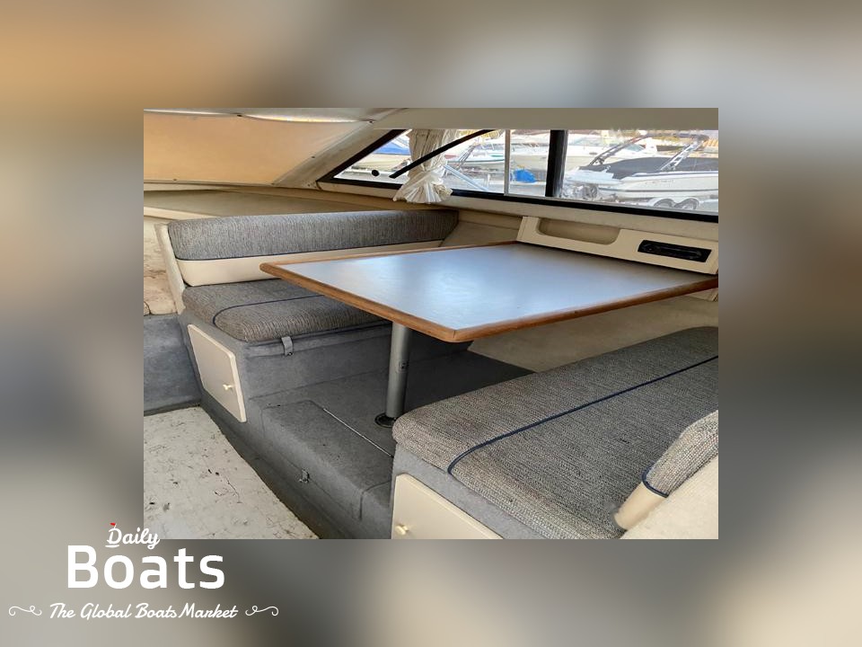 1995 Bayliner Classic 2452 Express Hardtop for sale. View price, photos ...