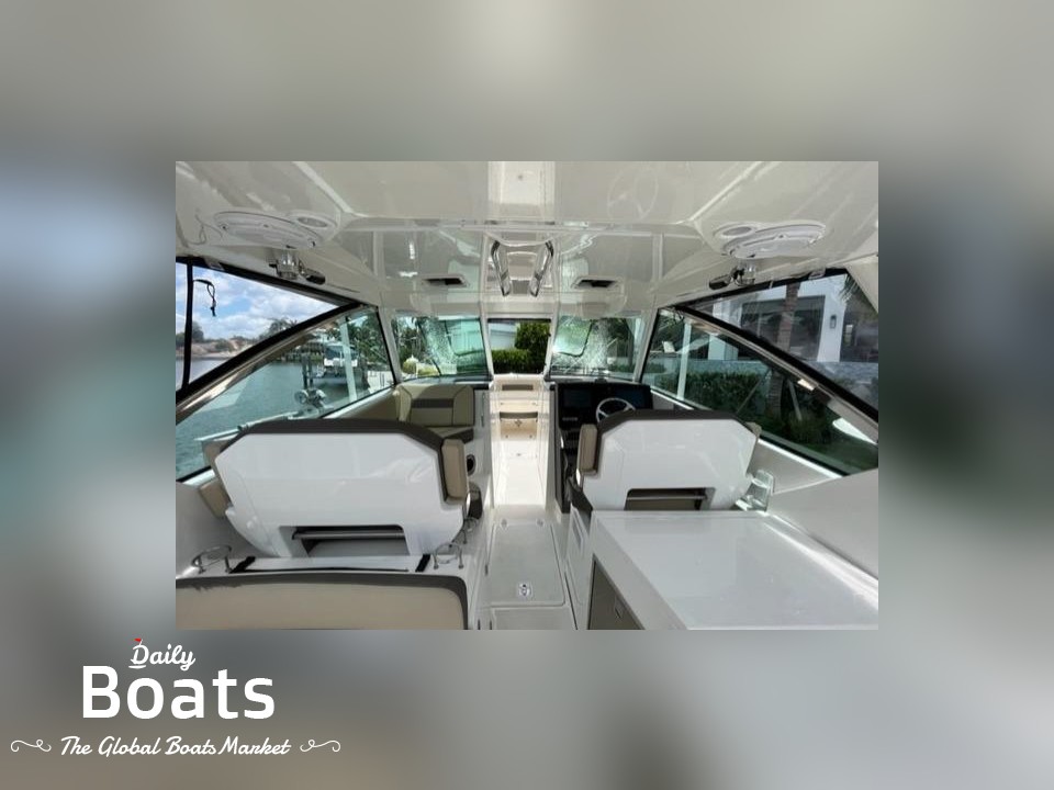 2019 Pursuit Dc 325 Dual Console for sale. View price, photos and Buy ...