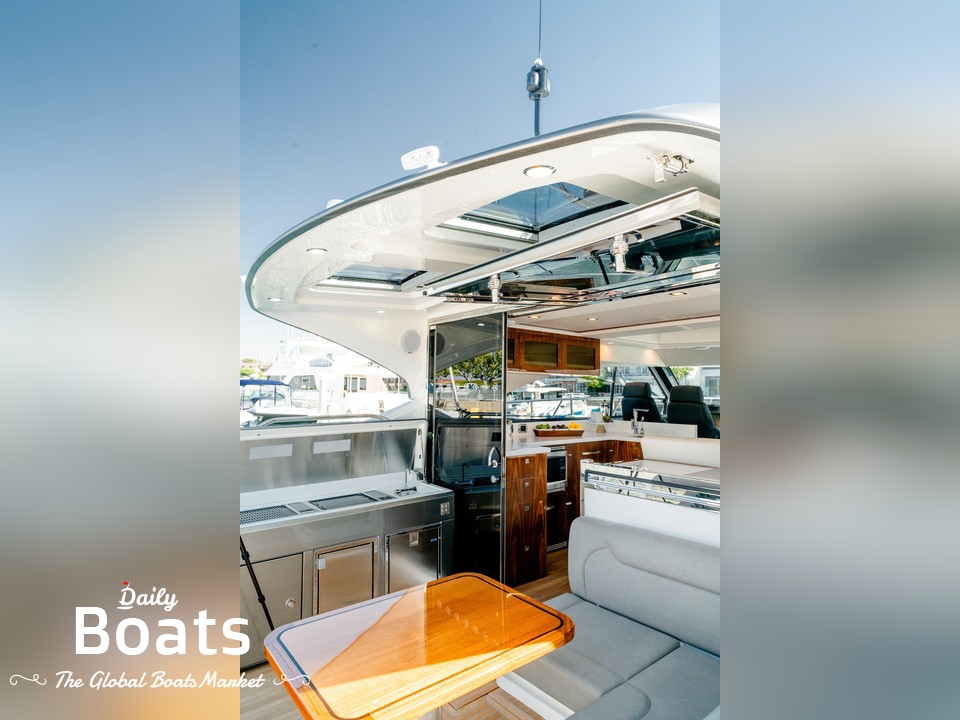 2020 Riviera 4800 Sport Yacht for sale. View price, photos and Buy 2020 ...