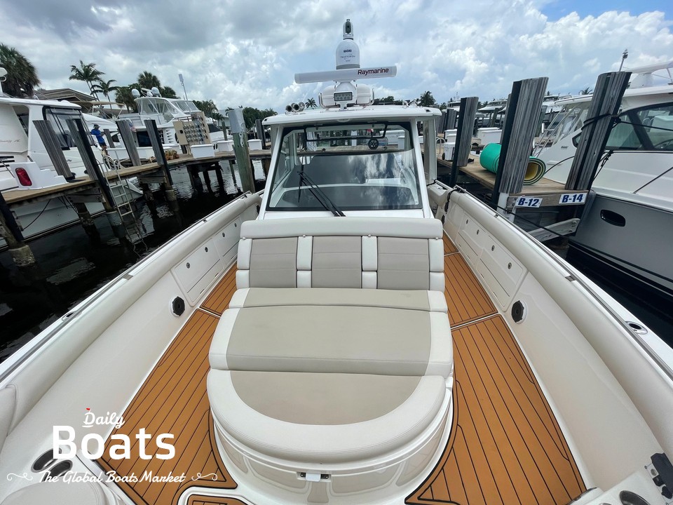 2020 Boston Whaler 420 Outrage for sale. View price, photos and Buy ...