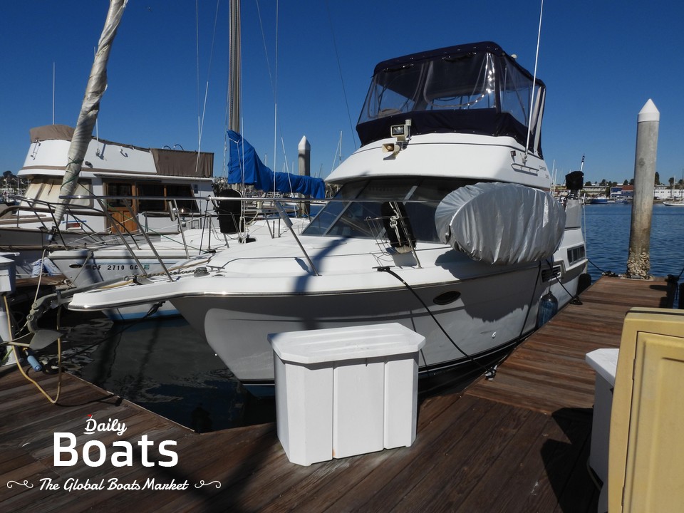 1996 Carver 325 Aft Cockpit Motoryacht for sale. View price, photos and ...