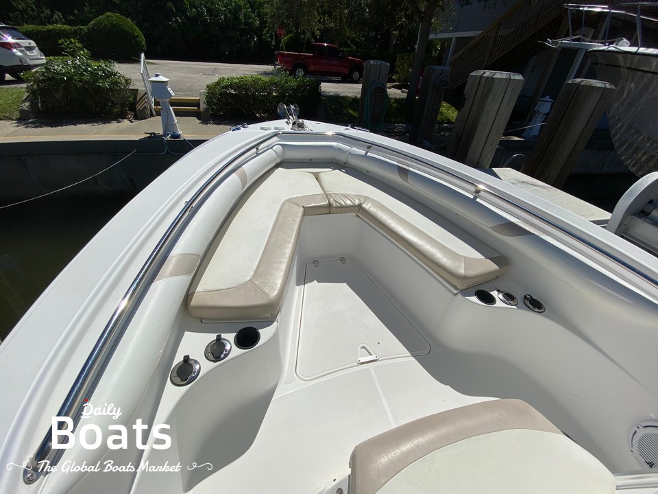 2002 Boston Whaler 270 Outrage for sale. View price, photos and Buy ...