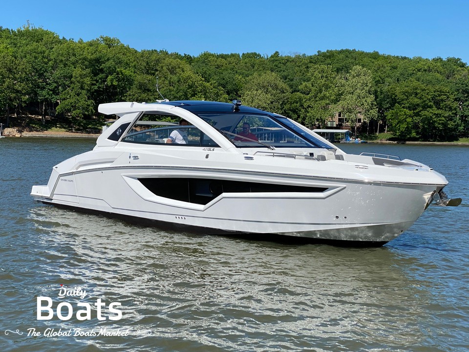 2021 Cruisers Yachts 42 Gls Outboard for sale. View price, photos and ...