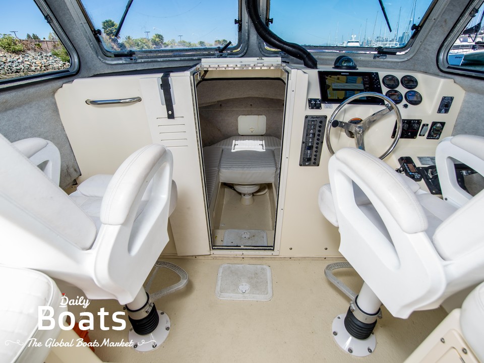 2004 Parker 2520 Deep Vee Sport Cabin for sale. View price, photos and ...