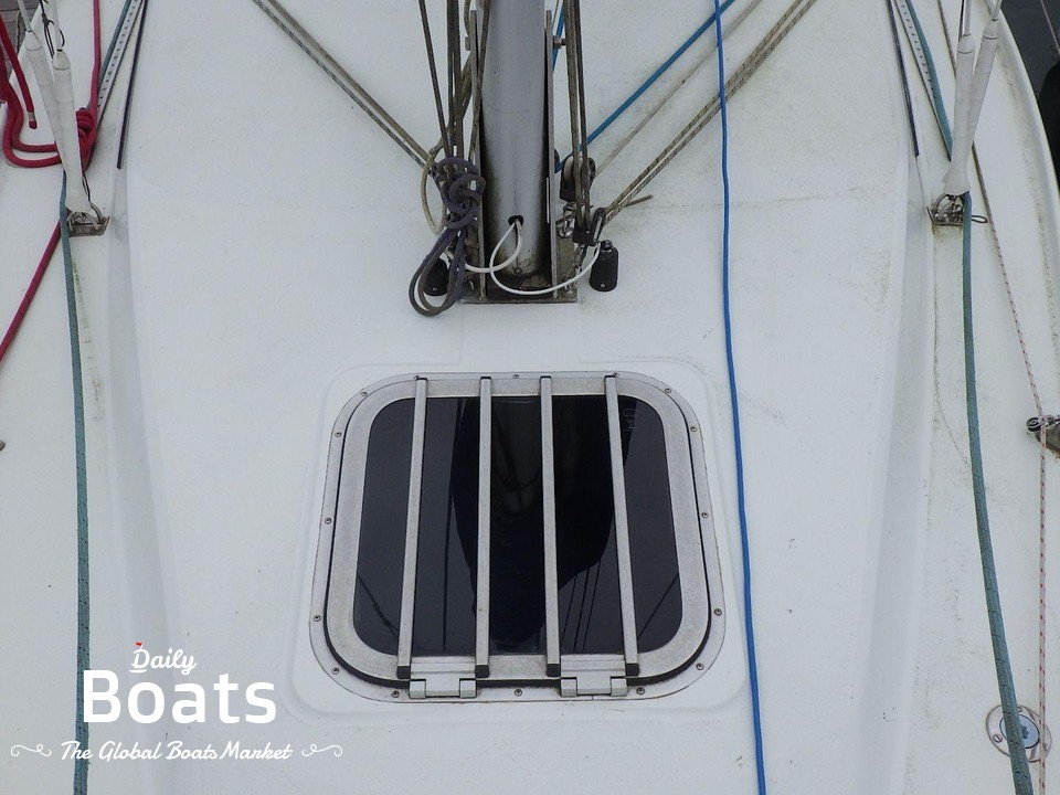 1991 Hunter Horizon 27 Tk for sale. View price, photos and Buy 1991 ...