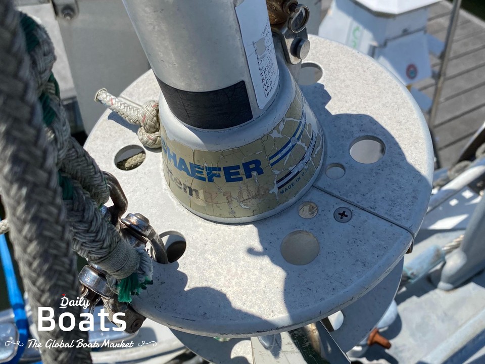 1980 Pearson 424 for sale. View price, photos and Buy 1980 Pearson 424 ...