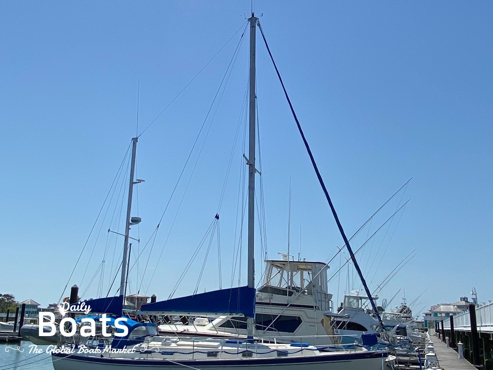 1980 Pearson 424 for sale. View price, photos and Buy 1980 Pearson 424 ...