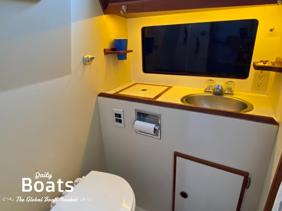 1980 Pearson 424 for sale. View price, photos and Buy 1980 Pearson 424 ...