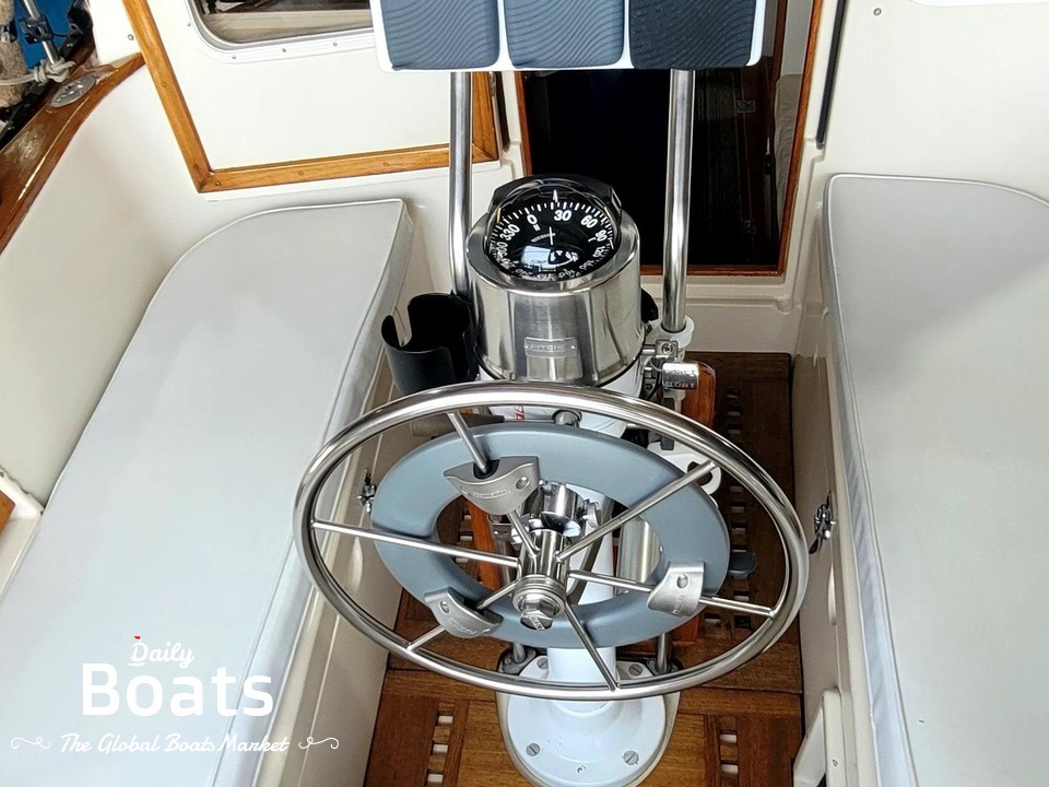 1994 Pacific Seacraft Pilothouse 32 for sale. View price, photos and ...