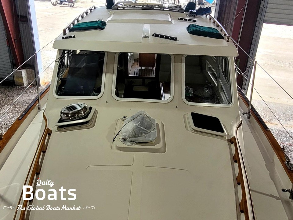 1994 Pacific Seacraft Pilothouse 32 for sale. View price, photos and ...