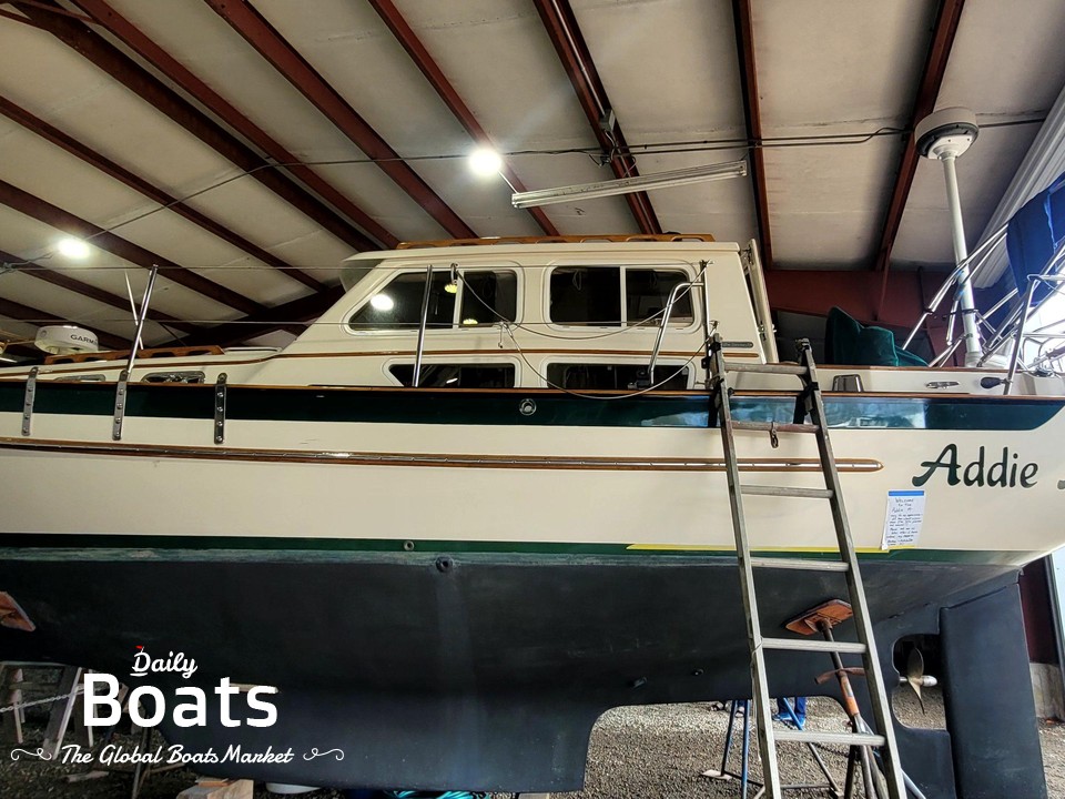 1994 Pacific Seacraft Pilothouse 32 for sale. View price, photos and ...