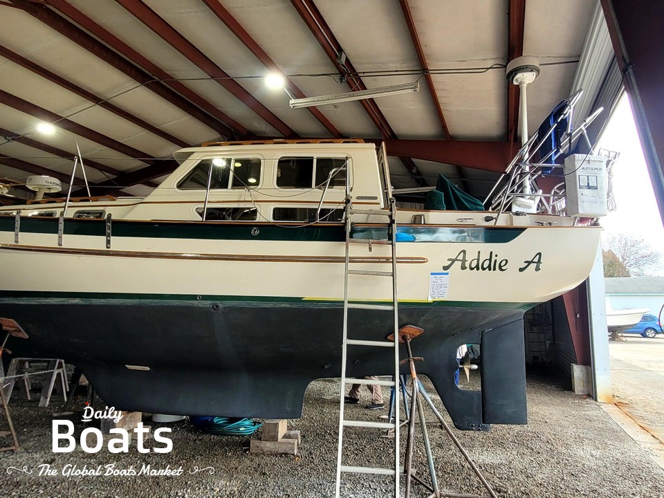 1994 Pacific Seacraft Pilothouse 32 for sale. View price, photos and ...