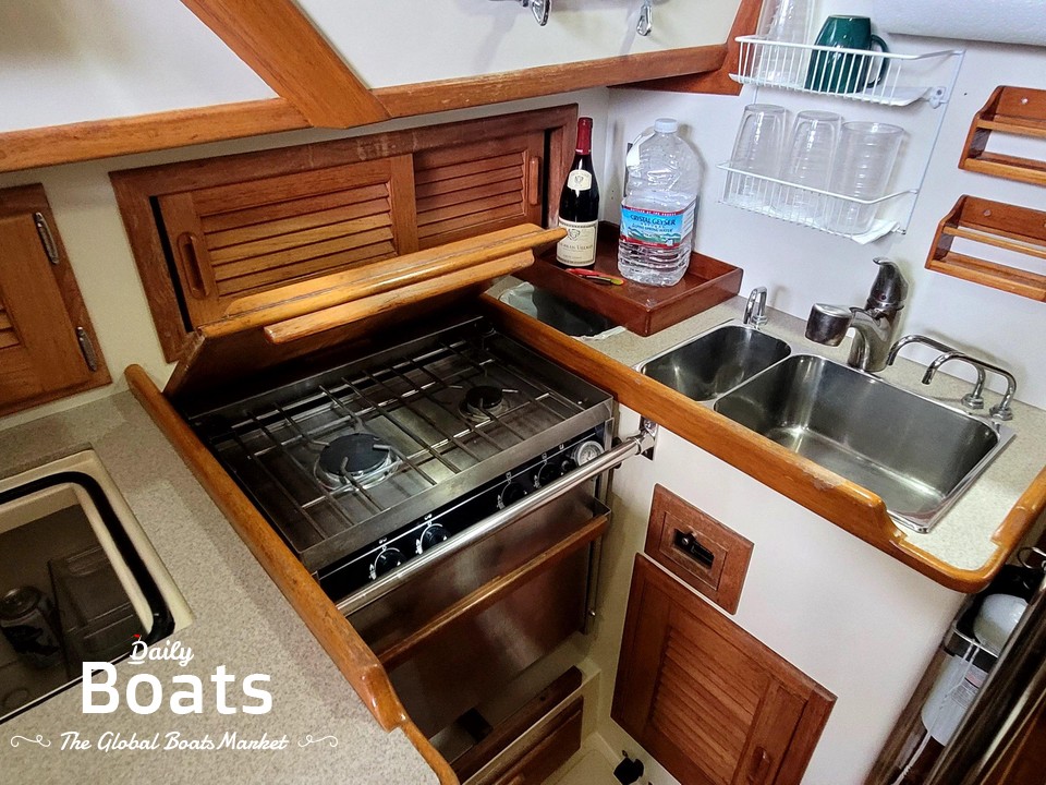 1994 Pacific Seacraft Pilothouse 32 for sale. View price, photos and ...