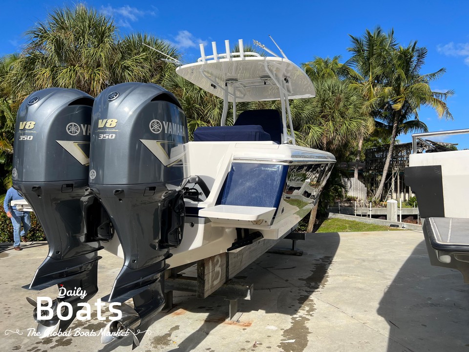 2008 Intrepid 323 Cc for sale. View price, photos and Buy 2008 Intrepid ...