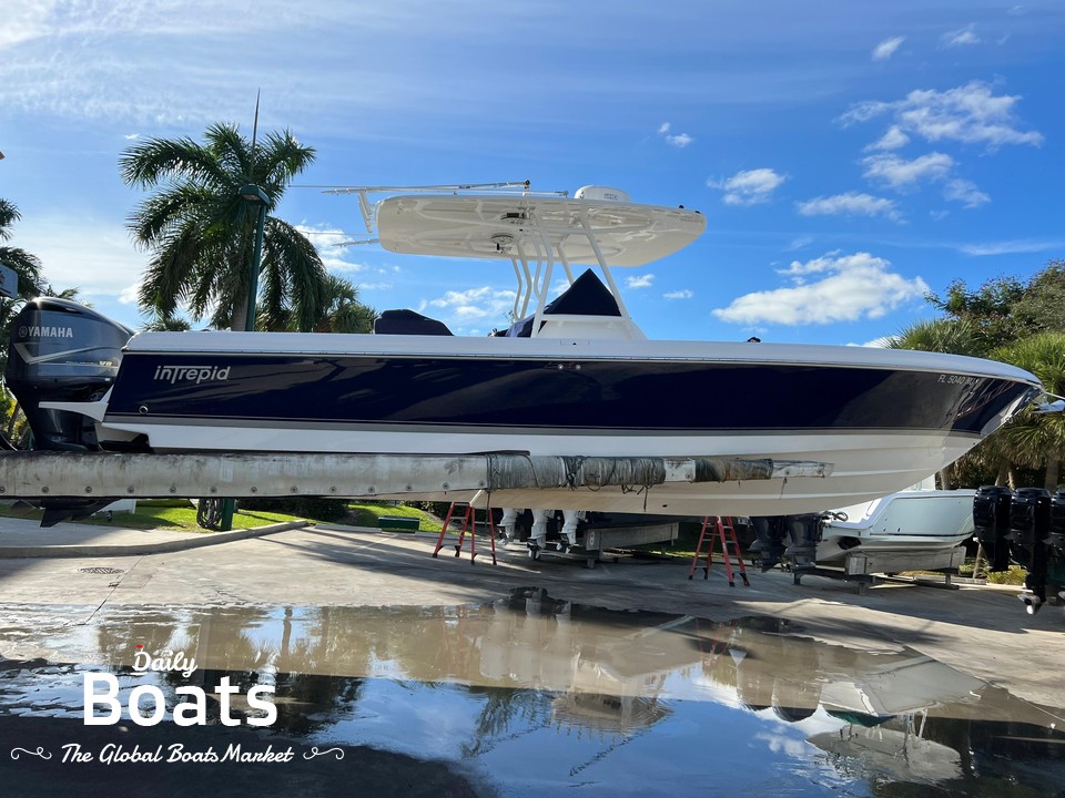 2008 Intrepid 323 Cc for sale. View price, photos and Buy 2008 Intrepid ...