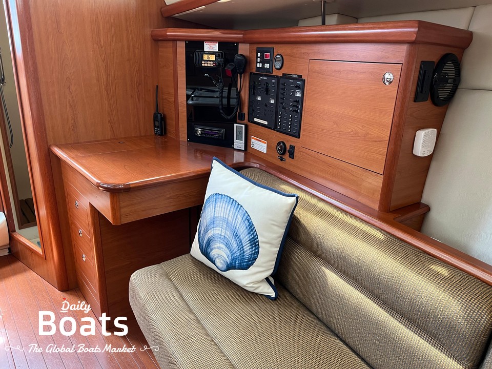 2011 Hunter 36E for sale. View price, photos and Buy 2011 Hunter 36E ...