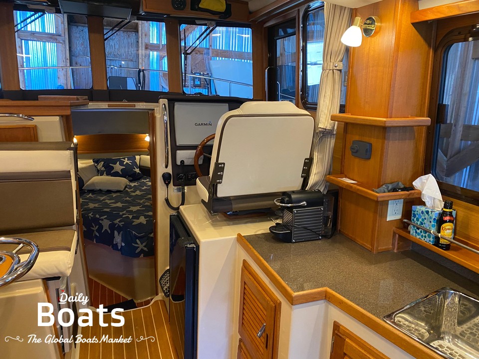 2015 Ranger Tugs R31 for sale. View price, photos and Buy 2015 Ranger ...